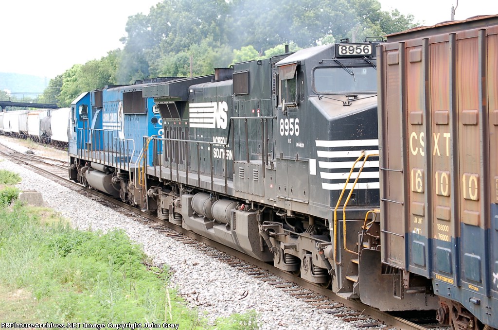 NS 5413 (SD50) & NS 8956 (C40-9W)